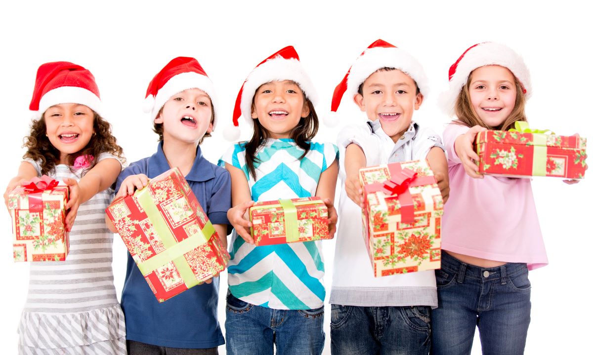 Anonymous Donors Are Unsung Heroes of the Holiday Season - People ...